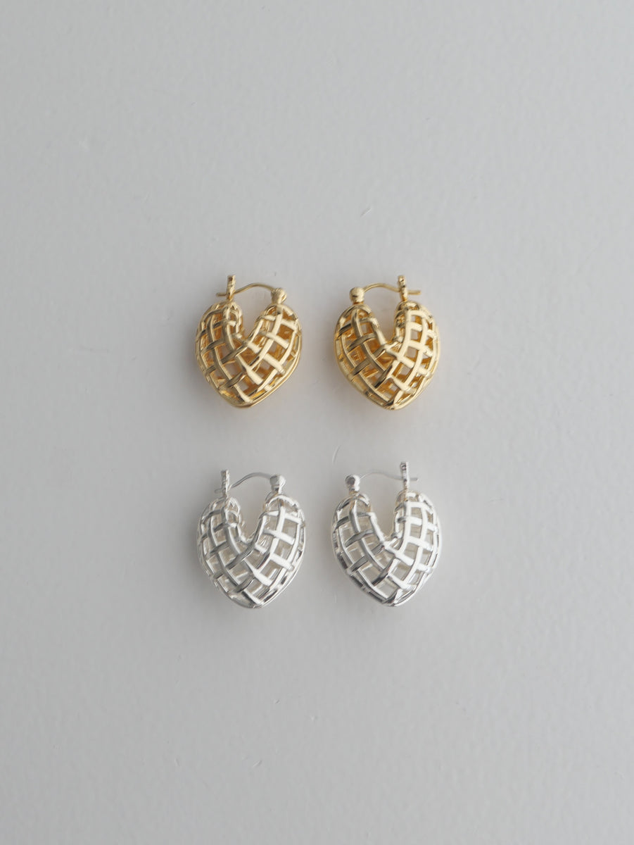 peekaboo heart hoop pierce｜CHIEKO+(チエコプラス)公式通販